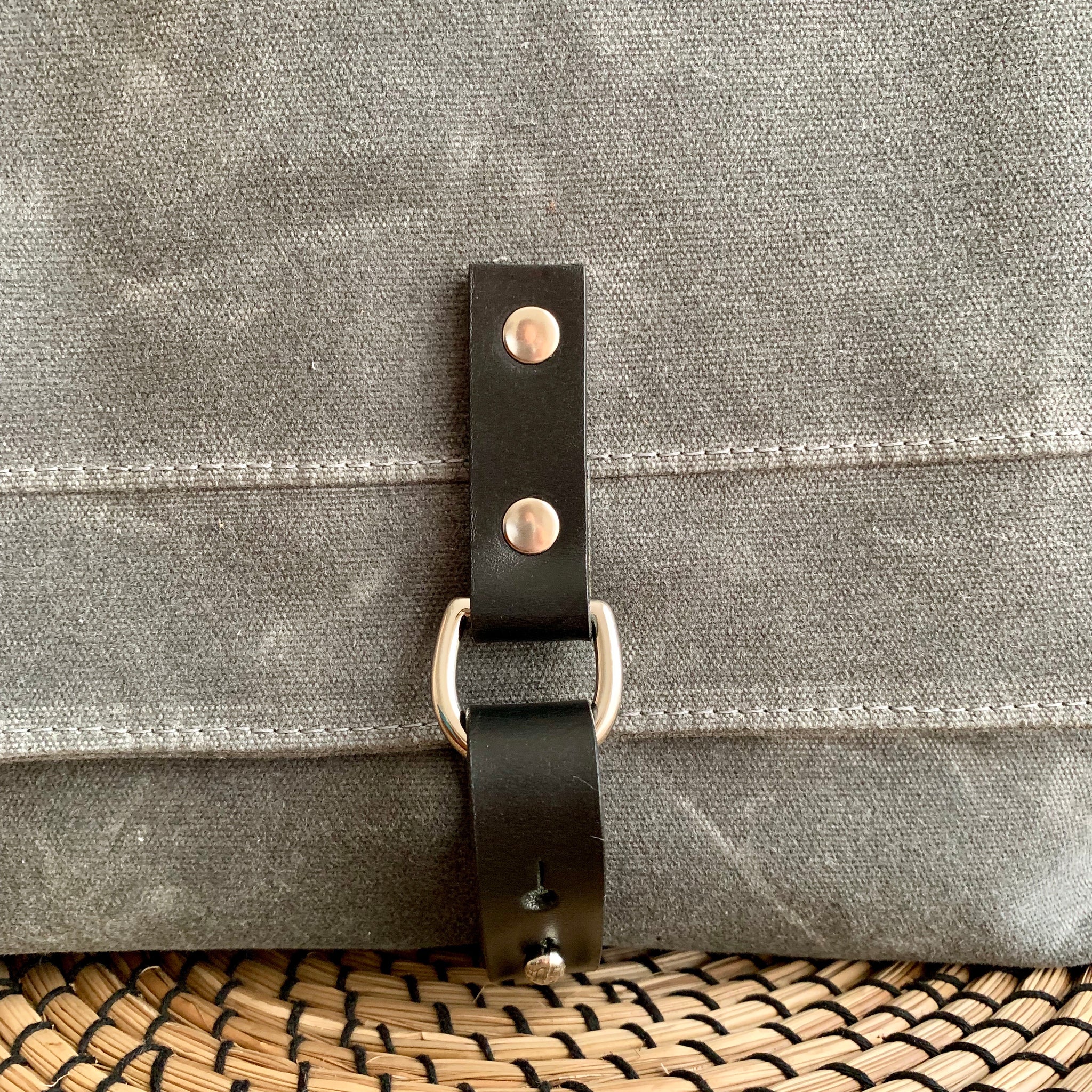 Englewood Waxed Canvas Mens Field Bag - Gray Messenger Bag | 1820 Bag Co.